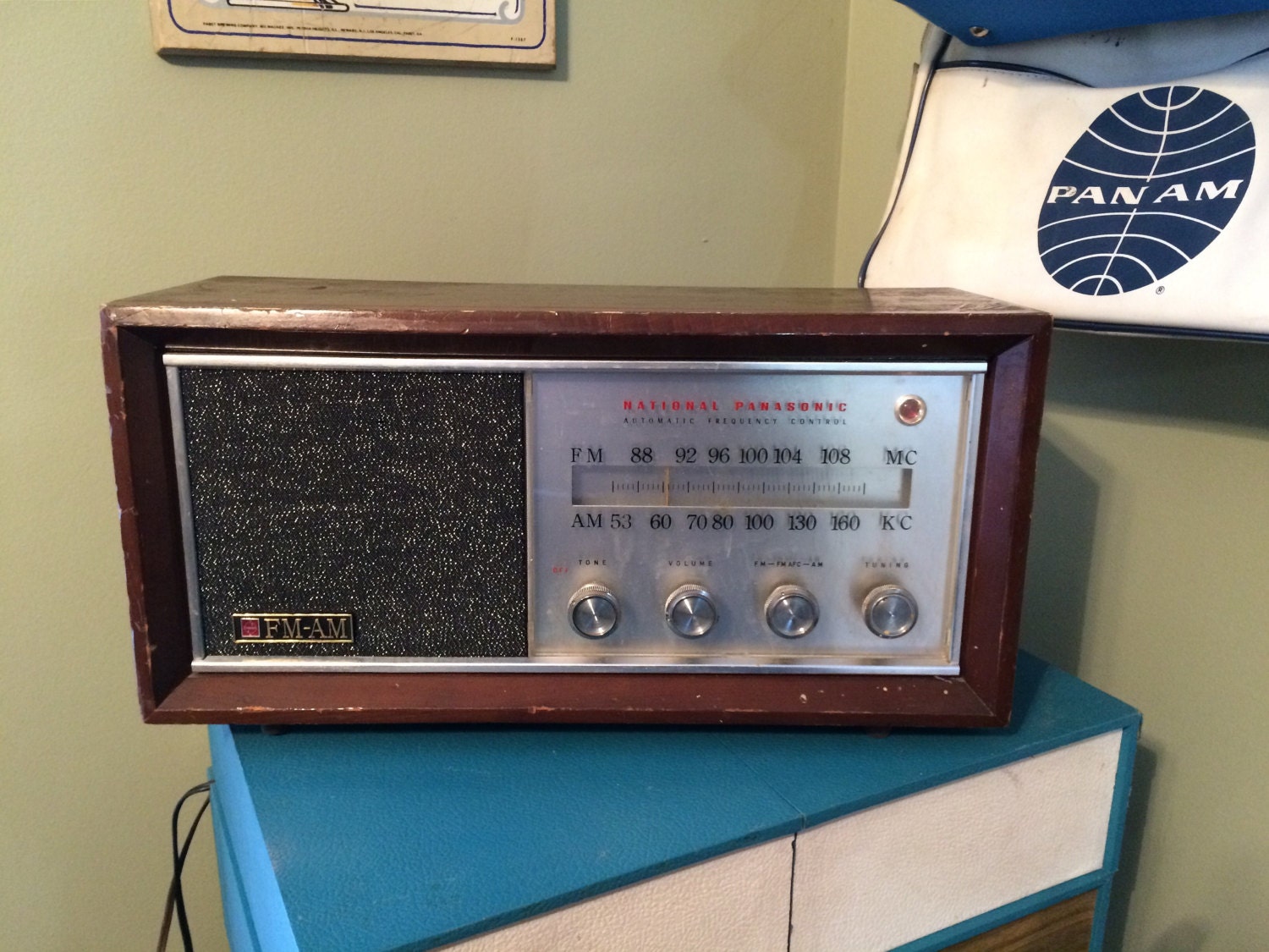 Vintage 1960s Panasonic AM-FM Tube Radio Model RE-784