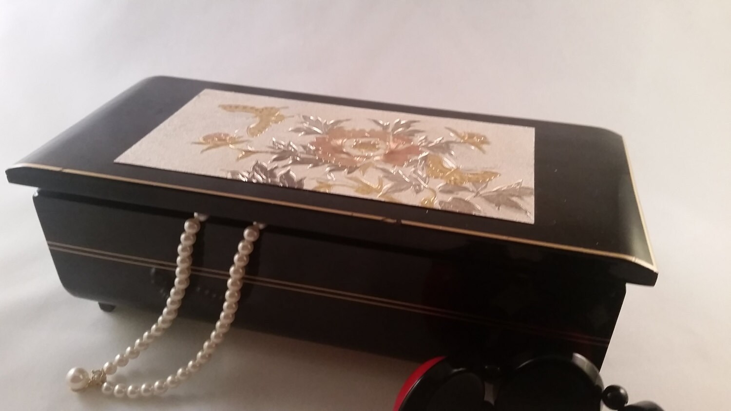 Vintage Black Lacquer Jewelry Music Box, Jewelry Box, Black Lacquer ... Vintage Black Lacquer Jewelry Music Box, Jewelry Box, Black Lacquer ...