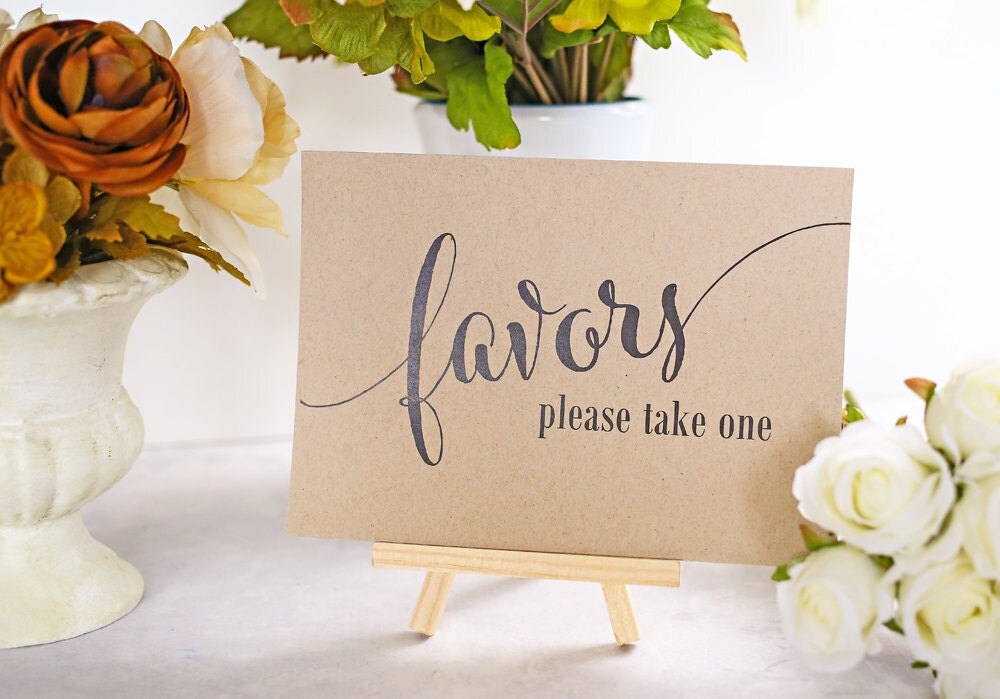25 Unique Wedding Favor Sign