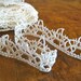 Vintage Tudor lace yardage Elizabethan style 3/4 inch lace