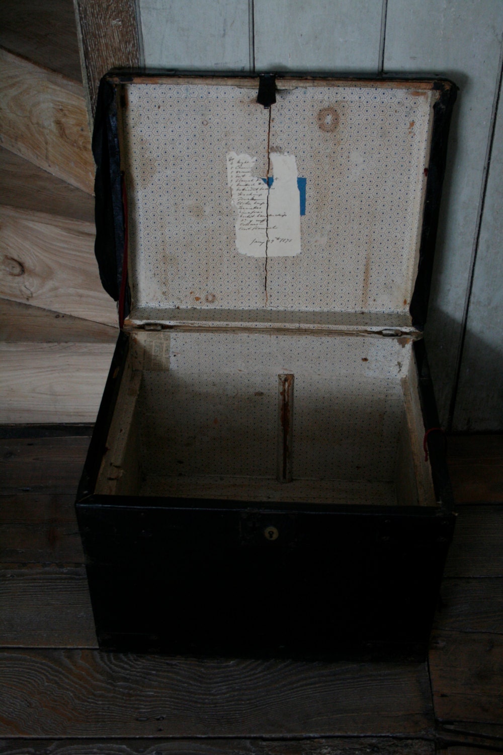 ANTIQUE 1870’S travelling TRUNK storage box – Haute Juice