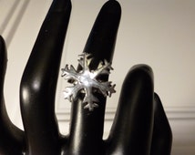 Popular items for snowflake ring on Etsy