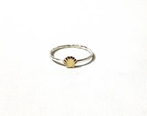 Popular items for silver seashell ring on Etsy