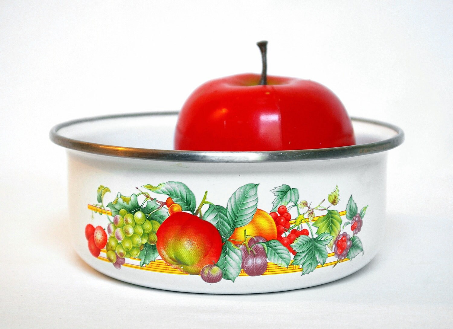 Enamel Bowl, Fruit Design / Photography Prop / Catch-All – Haute Juice