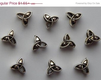 Popular items for celtic knot patterns on Etsy