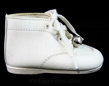Size 1 1/2 EE Baby Shoes With Bells - White Leather Oxford Style ...