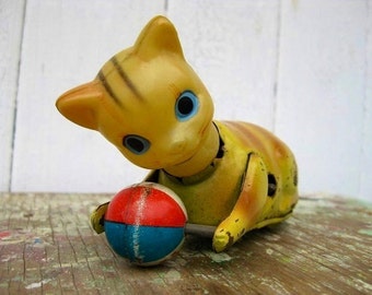 Items similar to Vintage Wind Up Toy Antique Cat Toy White Cat Toy on Etsy