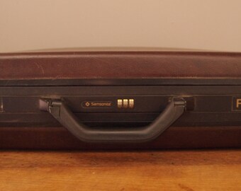 Popular items for vintage samsonite on Etsy