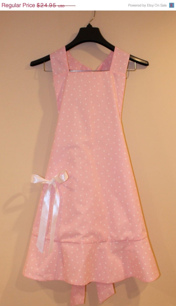 Adorable Pink Apron With White Polka Dots by MommyMadeItUSA