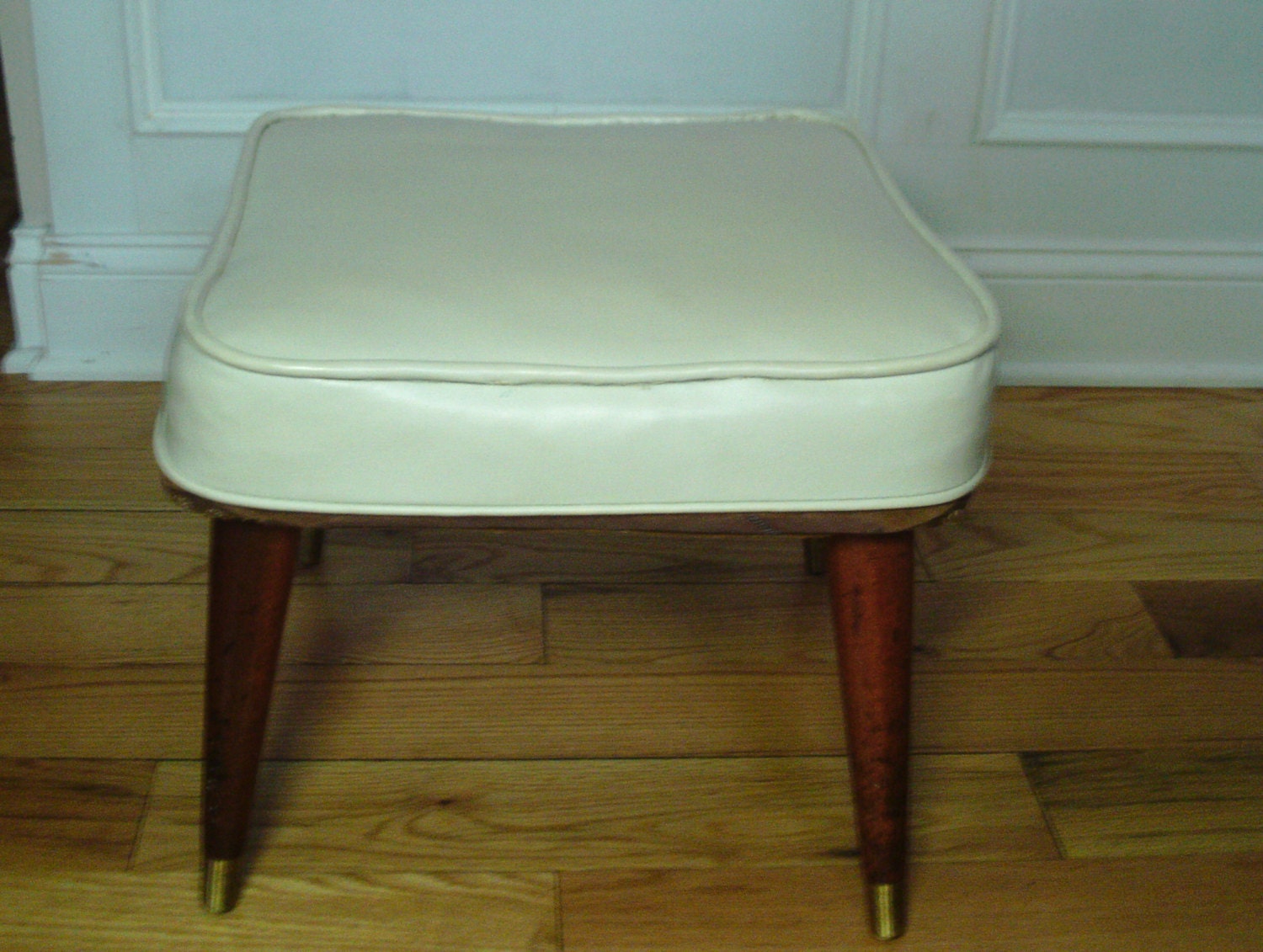 Vintage 1950’s/1960’s Ottoman – Haute Juice