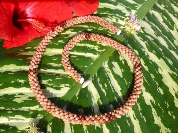 Hawaiian Rope Style Kahelelani Shell by KauaiShellsandMore on Etsy