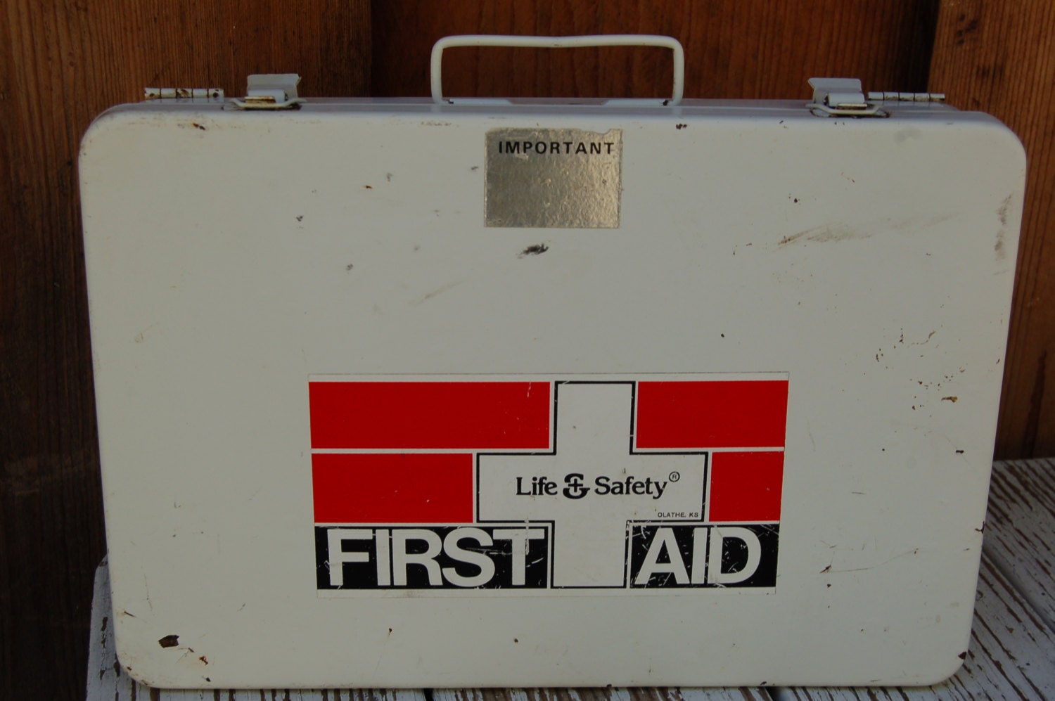 Vintage First Aid Metal box Box Wall mount first Aid Red white black ...