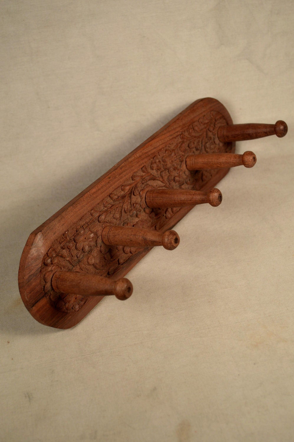 Hand Carved Key Rack Holder Wall Floral Flower Design – Haute Juice