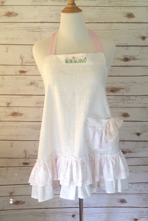 White Linen Ruffled Apron with Pocket White by PancakesOnSunday