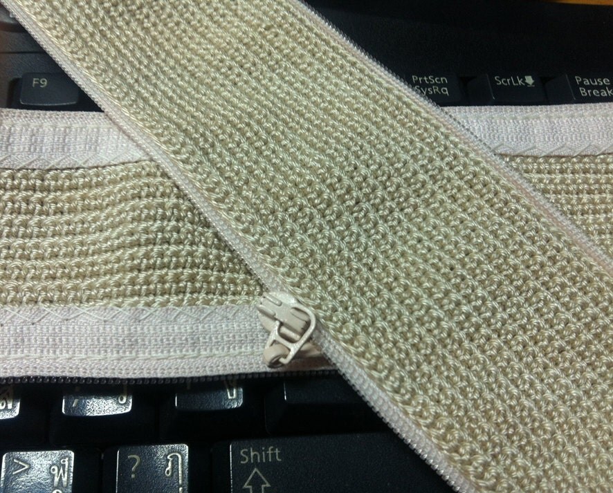 Crochet Handle Cover with zipper for Louis by MyMade21 on Etsy