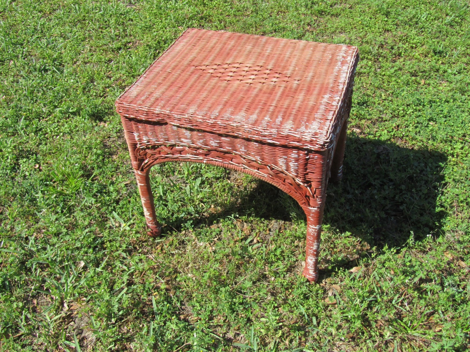 Red chippy paint wicker side table, small wicker table, red and white ...