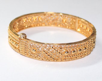 Gold filigree bangle | Etsy