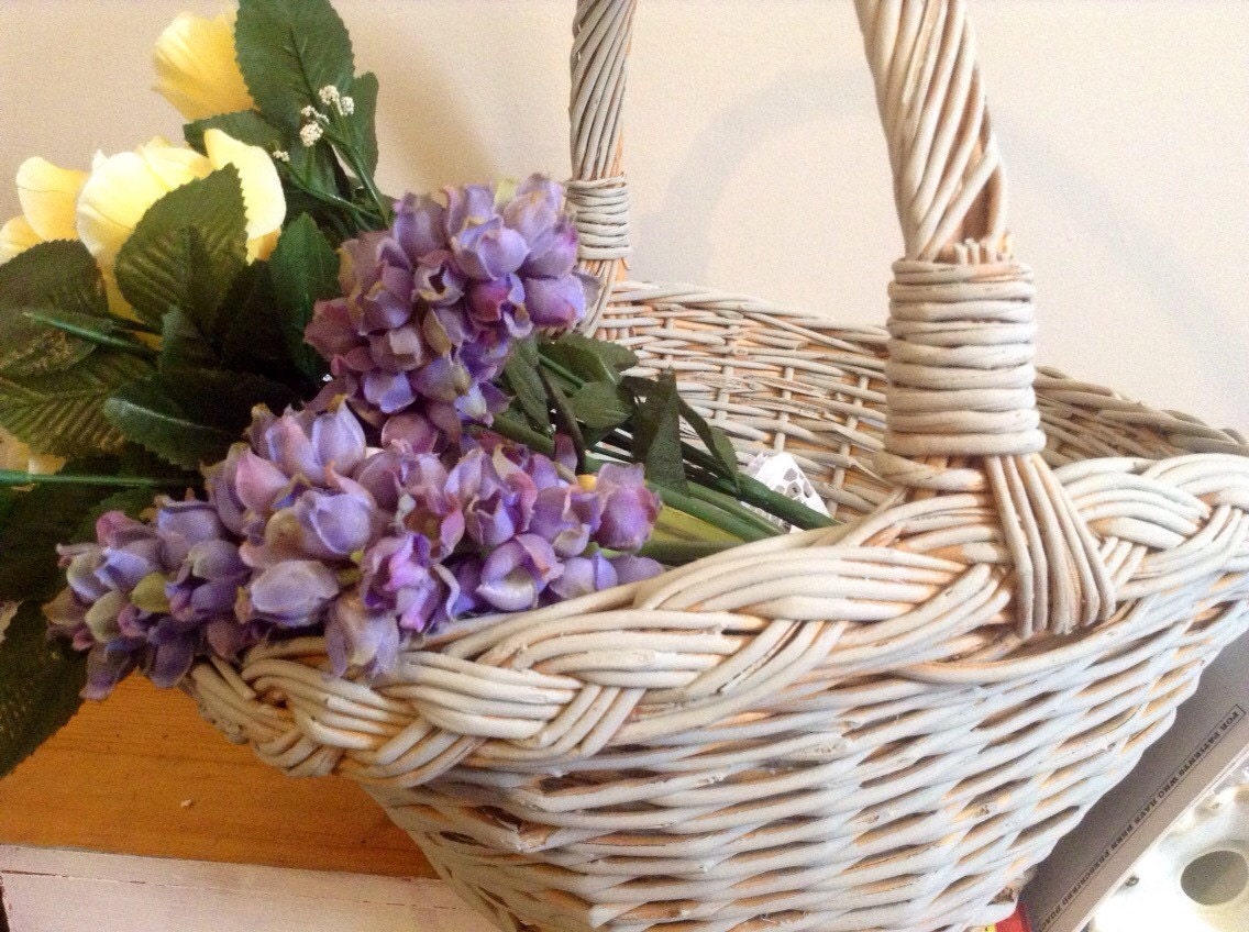 Upcycled Shabby Chic Hand Painted Paris Grey Vintage Woven Wicker ...