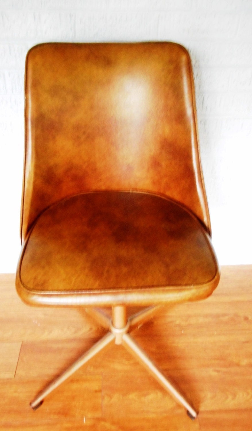 Mid Century Modern “Brady Bunch” Vinyl Chair – Haute Juice