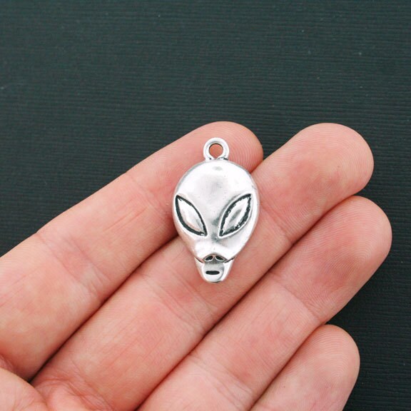 BULK 20 Alien Charms Antique Silver Tone Alien Head- SC4393 from ...