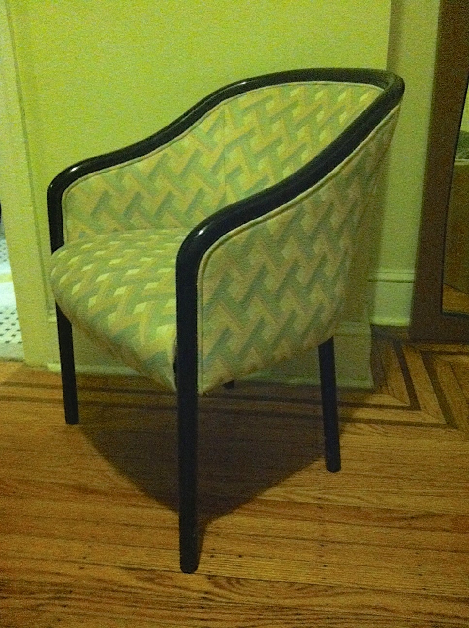 Retro Vintage barrel back chair, Italian made. Pink, blue, white ...