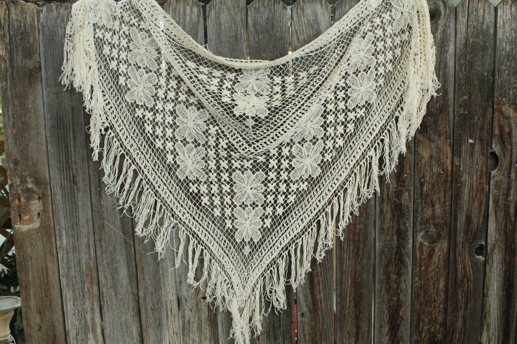 Paraguayan Encaje Ju Shawl