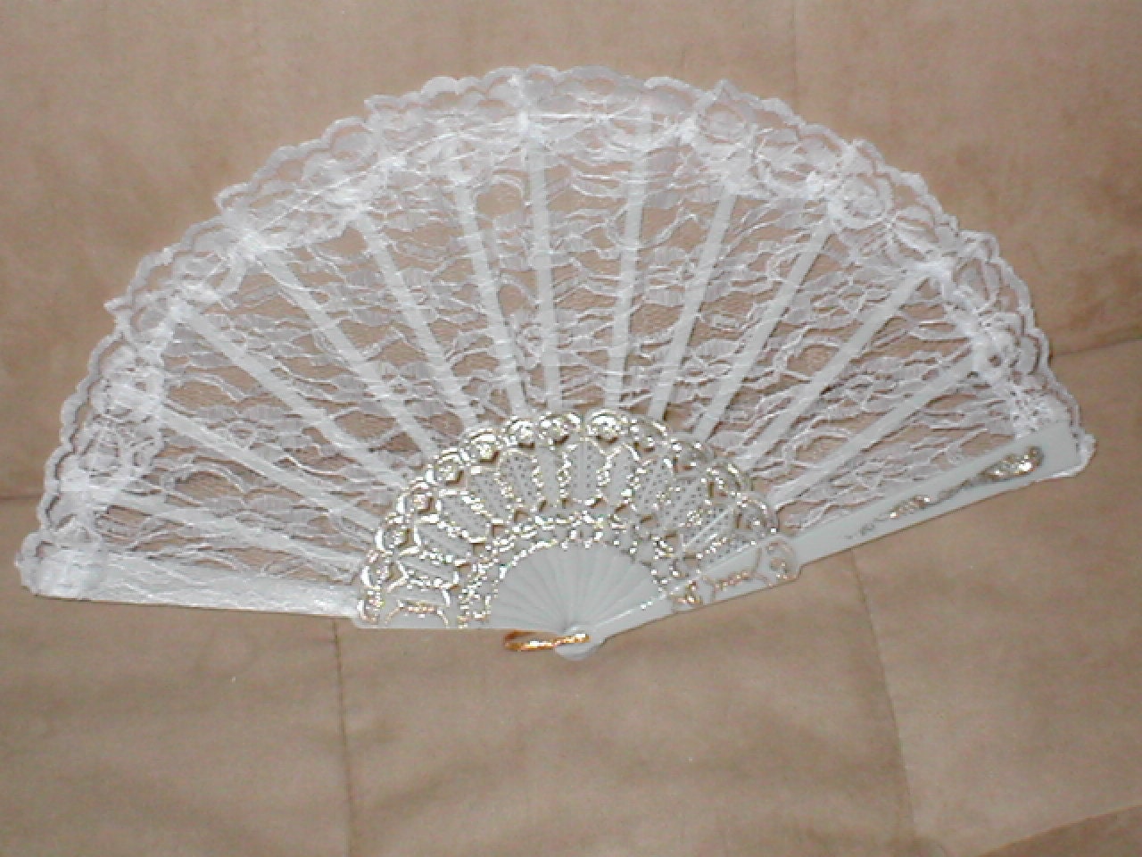 Vintage WHITE Lace Folding Fan – Haute Juice