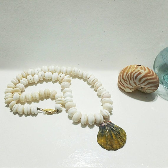 Large Hawaiian Puka & Sunrise Shell Lei by NotSoShyDesigns on Etsy