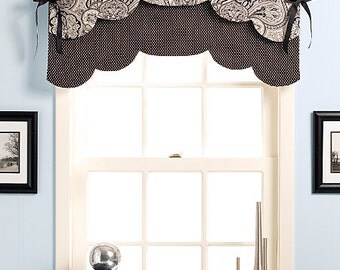 Scalloped valance | Etsy
