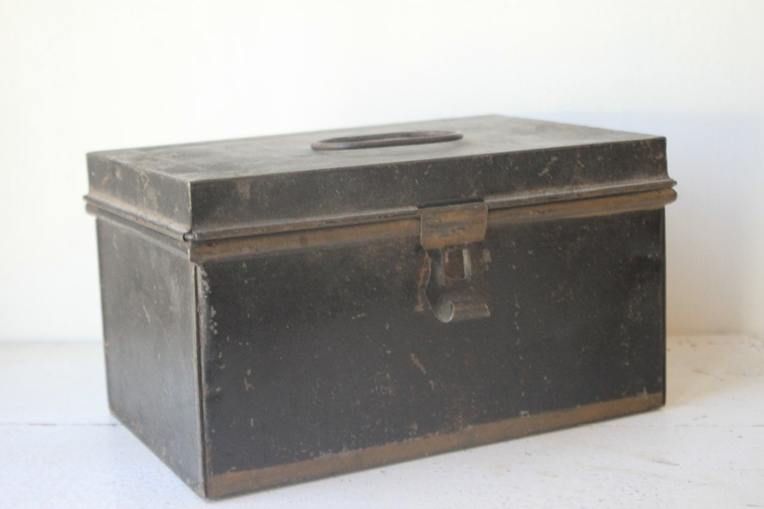 Vintage Metal Black Box by MyVintageLane on Etsy