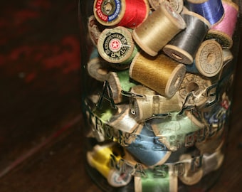 Vintage thread spool | Etsy