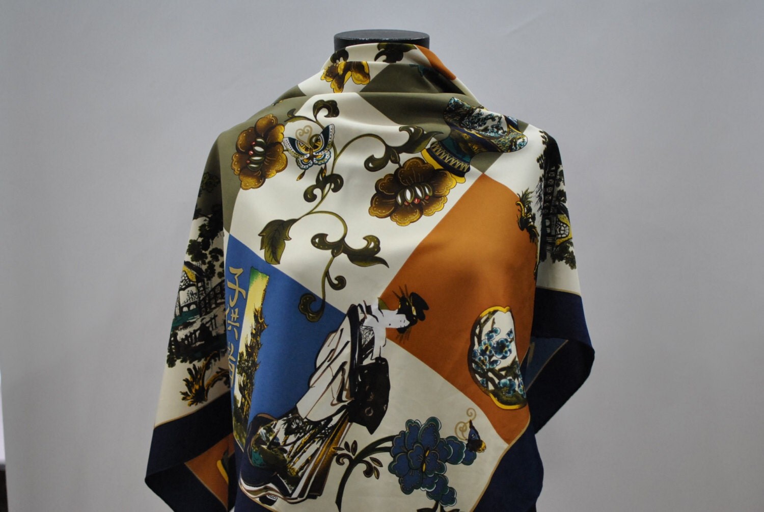 Vintage CONSTANTINO TOMA silk scarf with oriental pattern …(636 ...