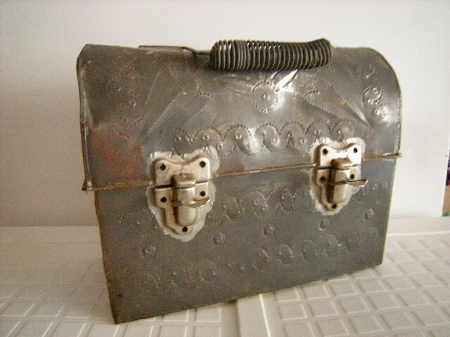 vintage lunch box-miner’sstorage-rustic-rusty-primitive-cabin decor ...