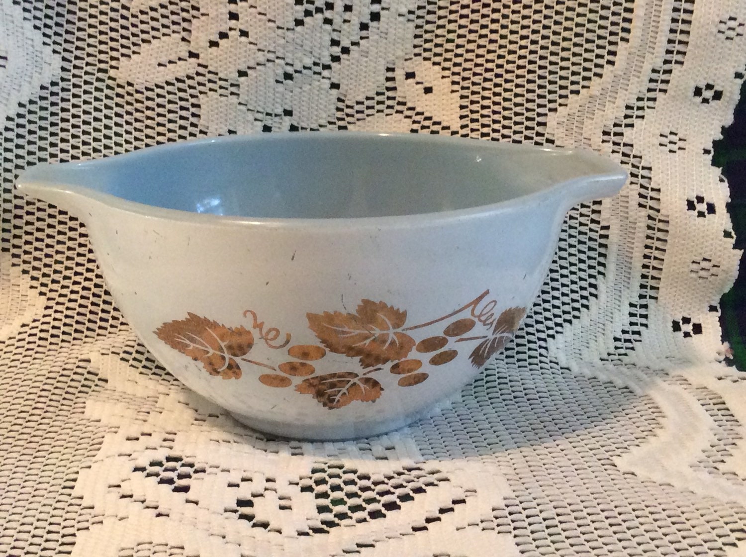 Vintage Pyrex Golden Grapes Cinderella Bowl – Haute Juice