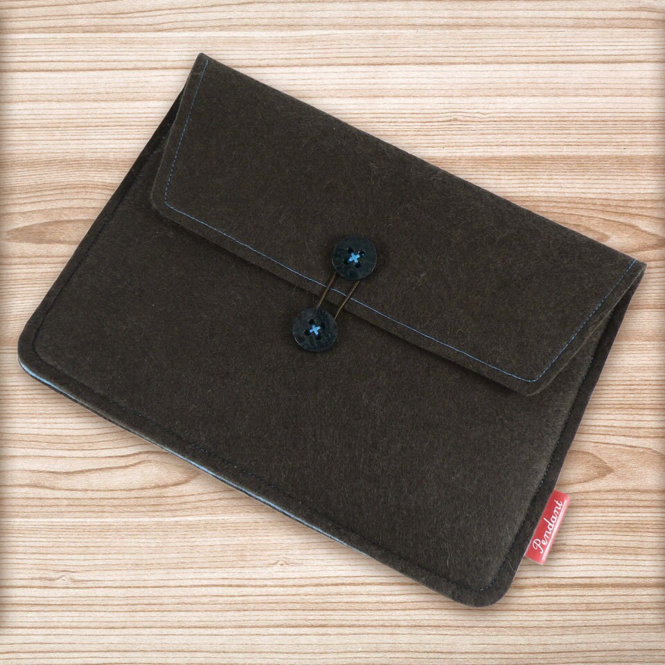 Case iPad Felt Button closure Brown Light blue by PendantStyle