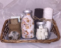 Popular items for spa gift basket on Etsy