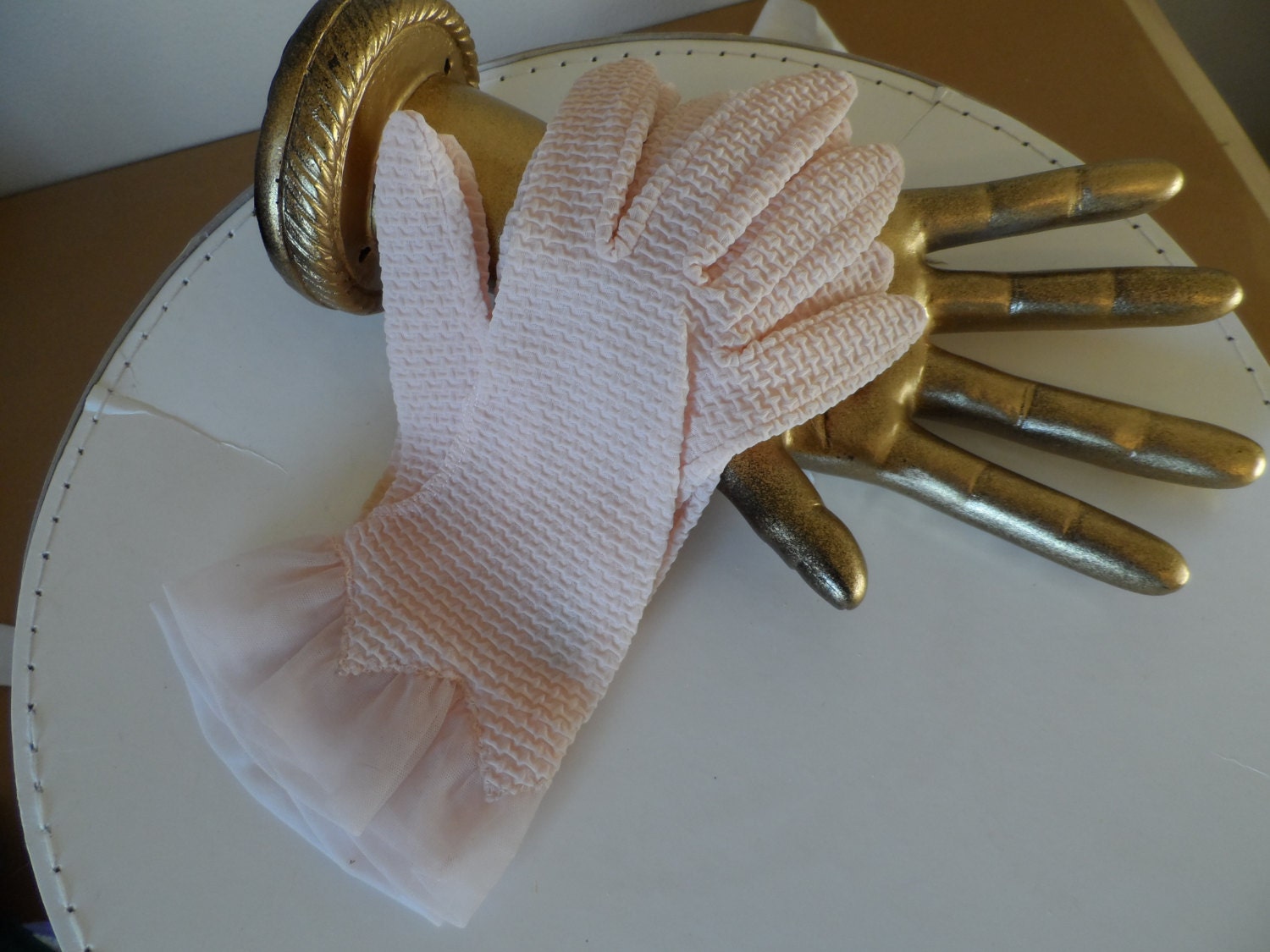 Vintage 1940’s Pink Wrist Gloves * Nylon . Size 7 1/2 . Wedding . Prom ...