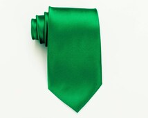 Popular items for emerald green tie on Etsy