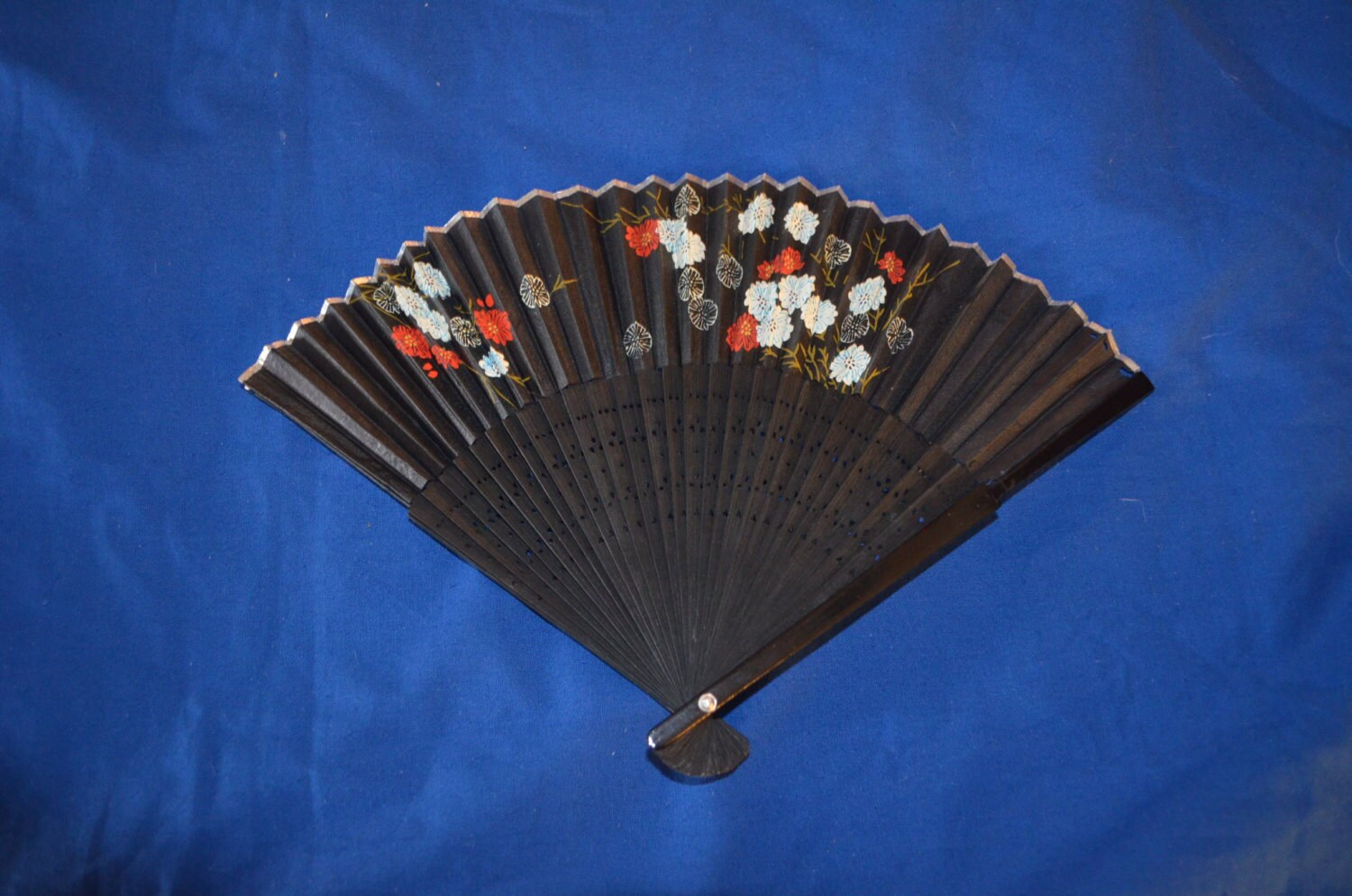 Very Pretty Black Fan from Japan – Haute Juice