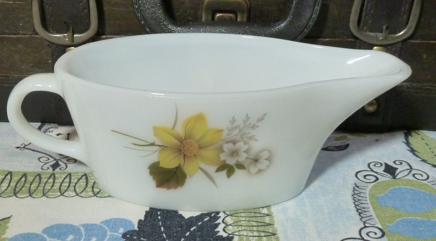 Retro Pyrex Gravy Boat in Autumn Gold/Glory Design 1970’s Vintage ...