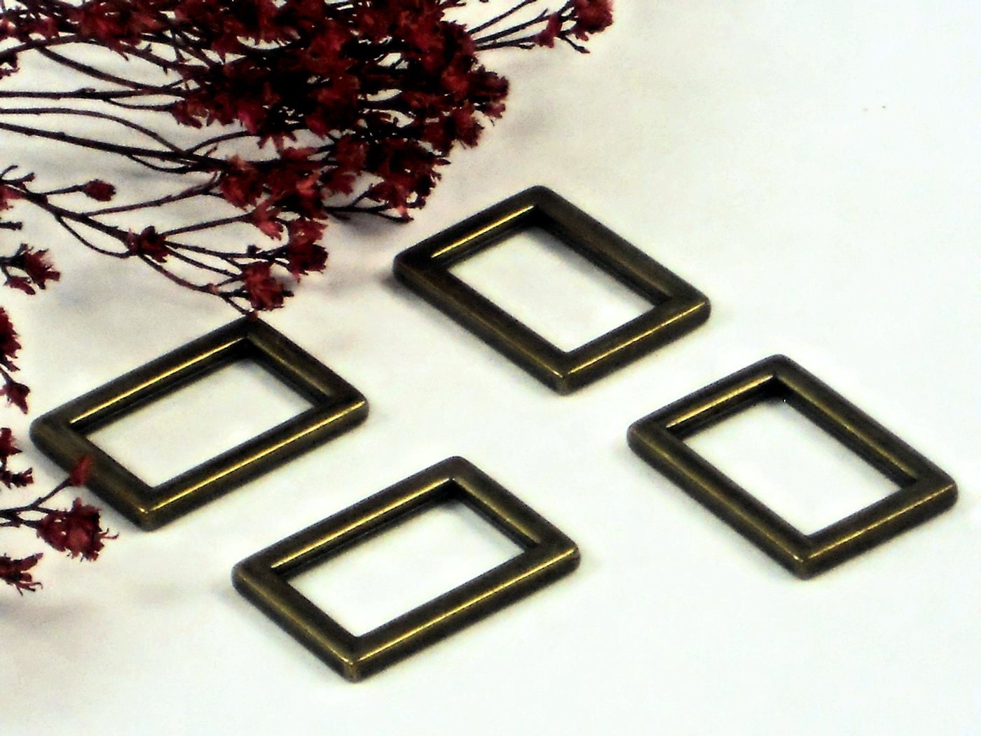 3/4 Rectangle D-Rings Antique Brass 4pc Set Small