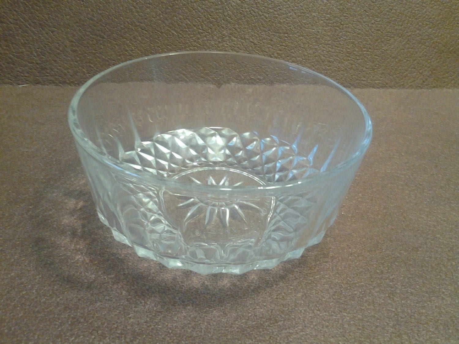 One Small Berry Bowl Size Arcoroc Glass Bowls Starburst Design ...