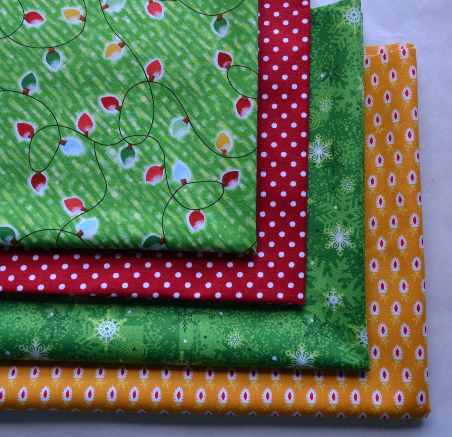 Christmas Fabric Fat Quarter Bundle 4 Fat By Christmasjul On Etsy