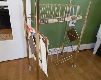 Vintage wire Record HolderVintage wire Record Holder