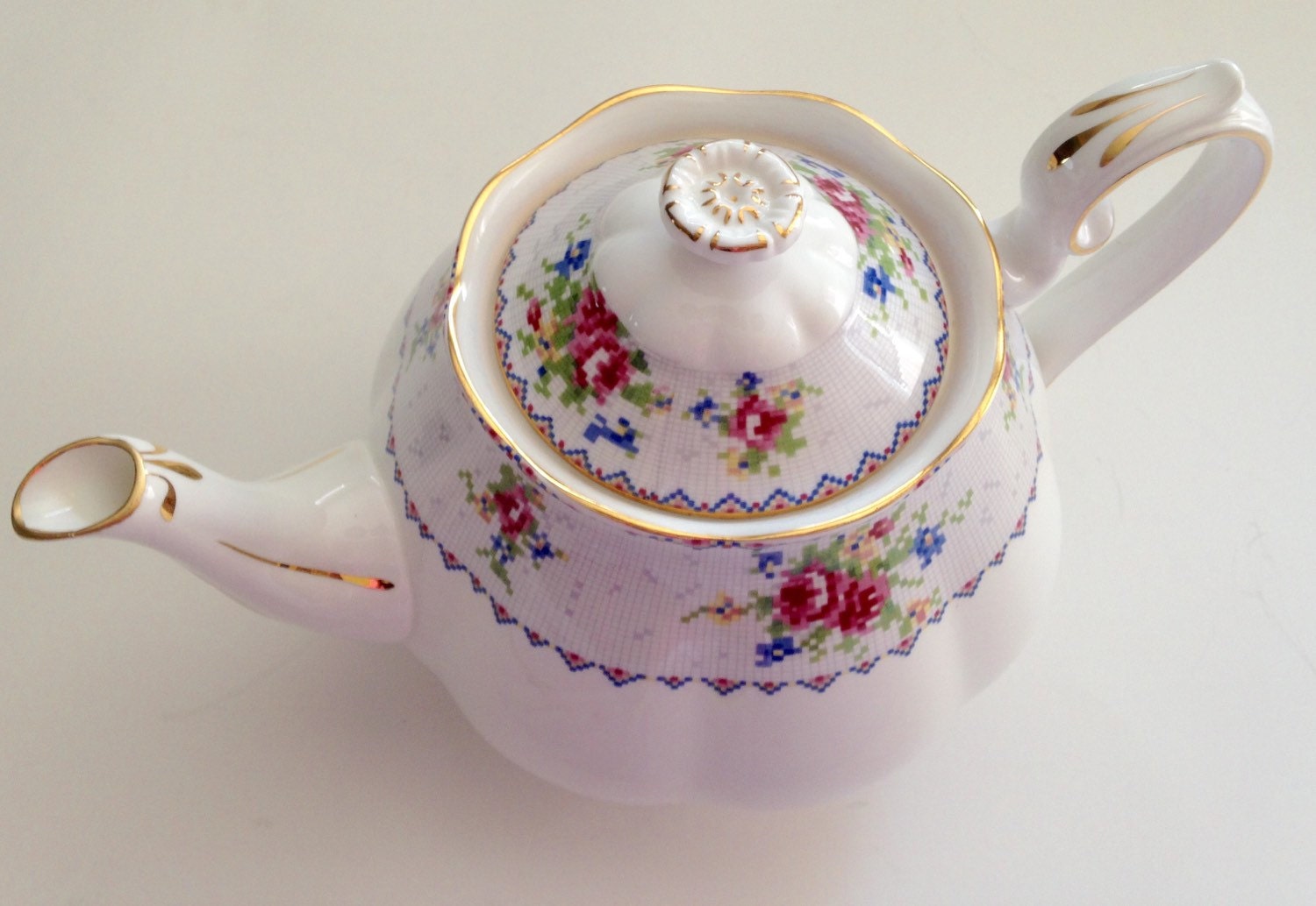 Large Royal Albert Petite Point Tea Set Teapot Creamer