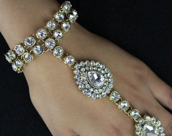 Popular items for hand jewelry on Etsy