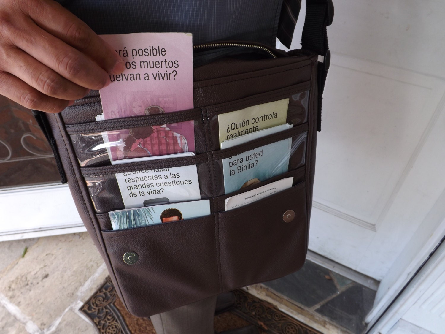 JW Men's Messenger/Courier Ministry Bag. Faux by BelloCovers