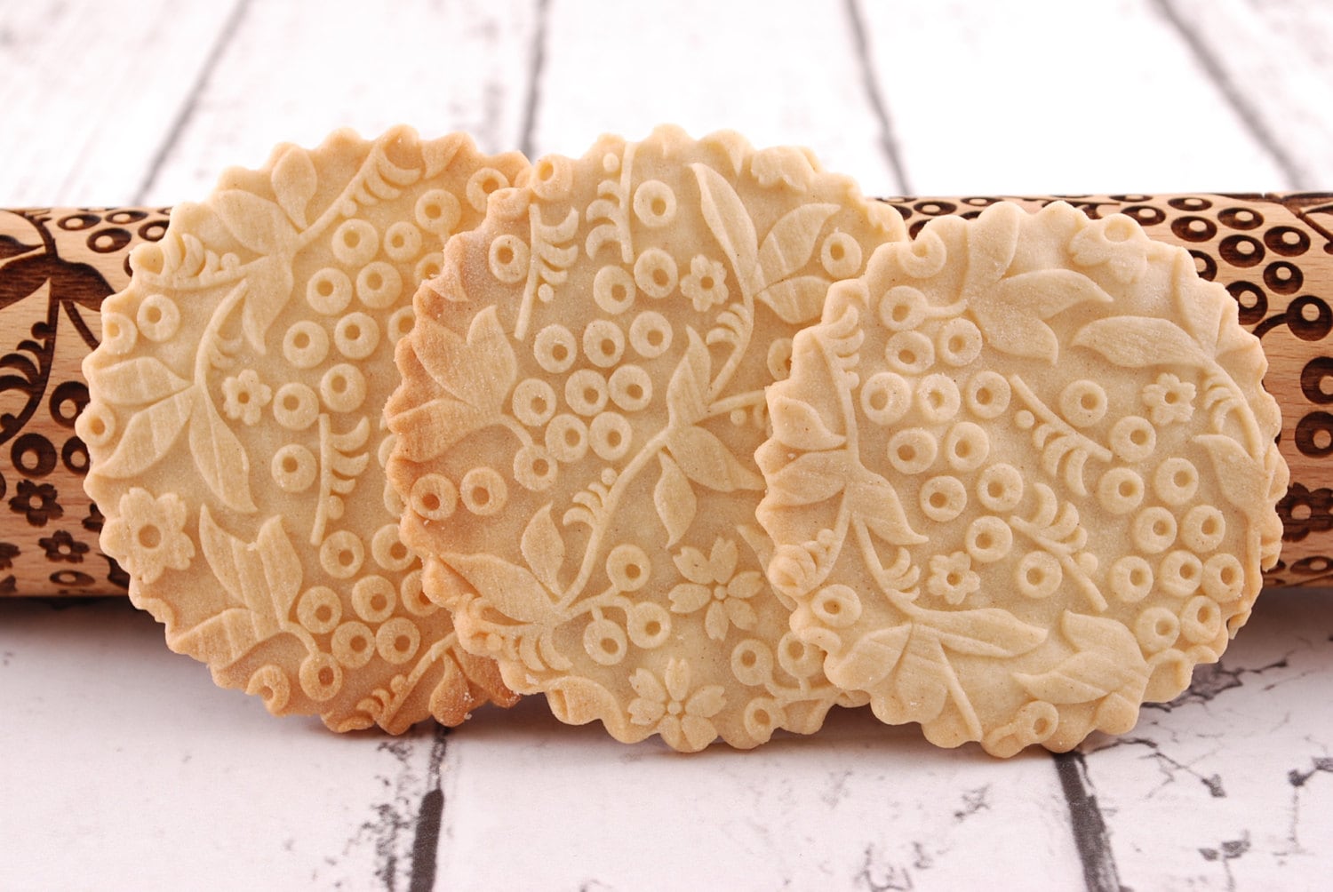 ROWAN TREE embossed engraved rolling pin for by MoodForWood ROWAN TREE embossed engraved rolling pin for by MoodForWood