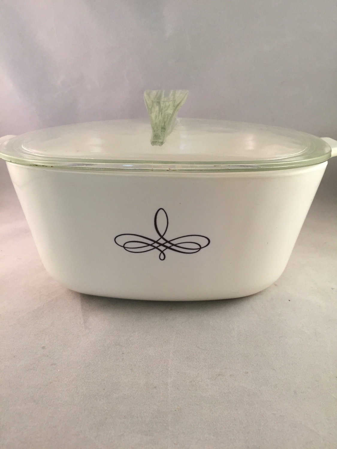 Corning Ware Black Trefoil 2-1/2 Quart Casserole Dish With Fin Style ...