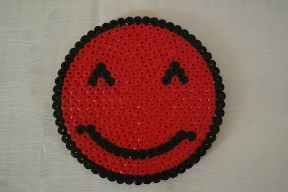 Articles similaires à Dessous de verres - Smileys - Perles Hama sur Etsy